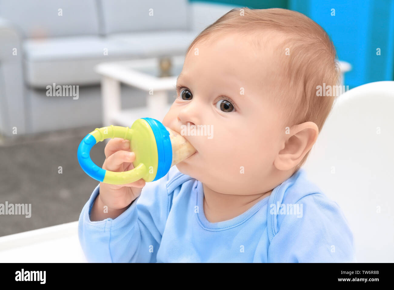 Nibbler tool hi-res stock photography and images - Alamy