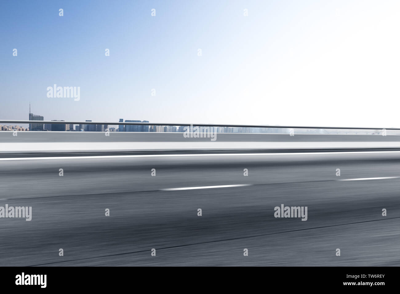 Emtpy buildings hi-res stock photography and images - Alamy