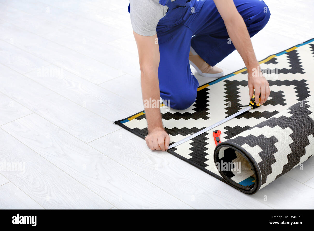 Carpet fitting hi-res stock photography and images - Alamy