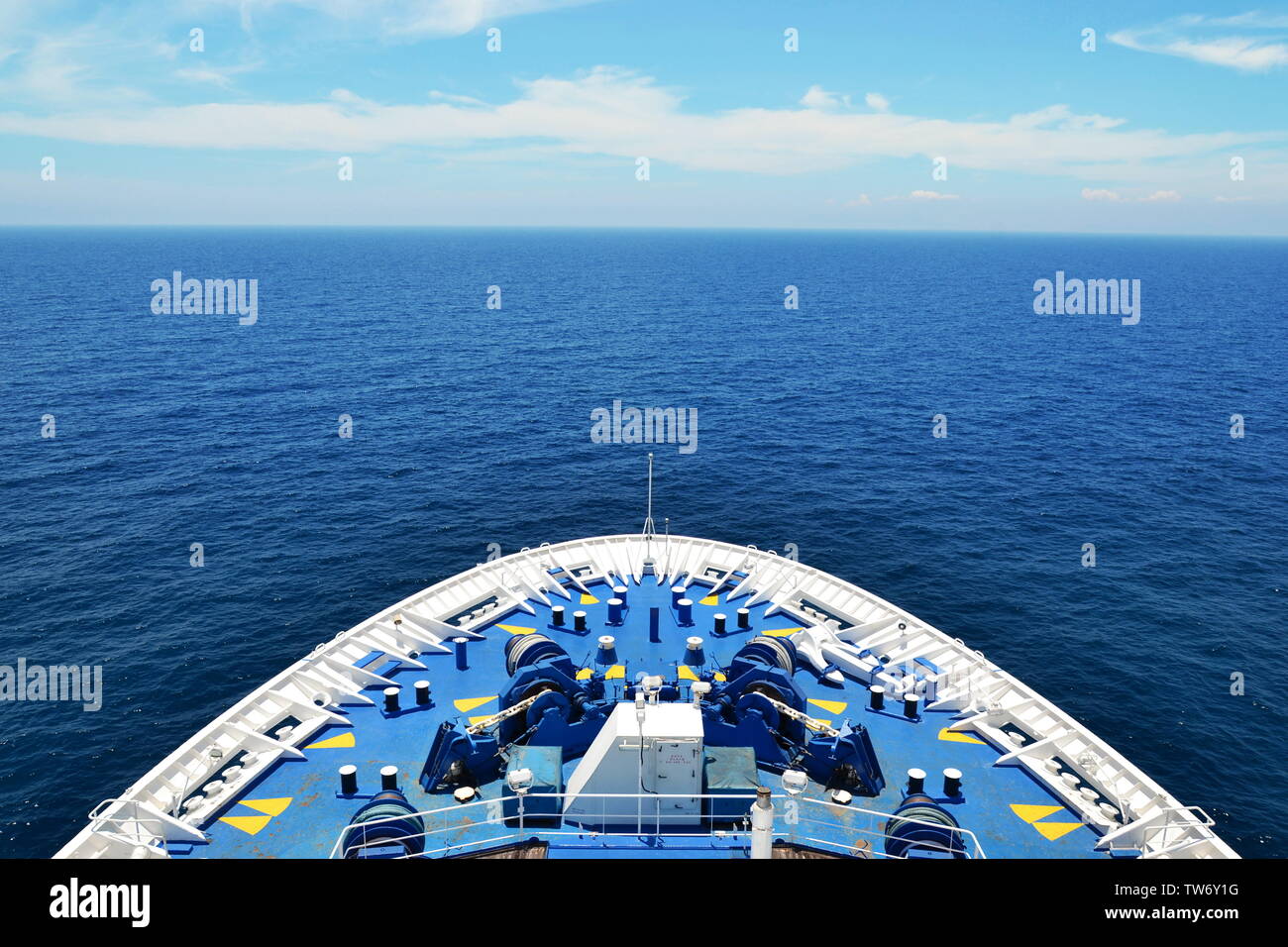 Cargo cruise ships ships out to sea hi-res stock photography and images ...