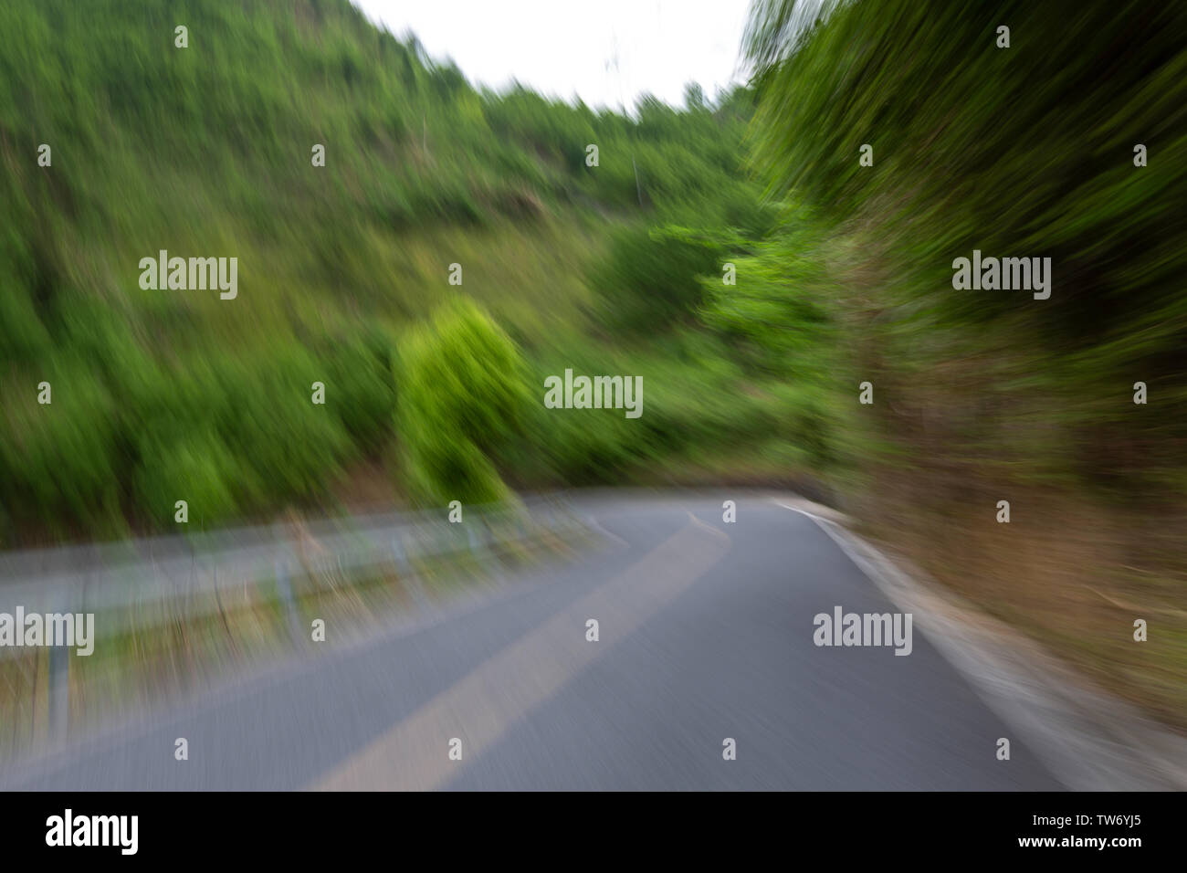 Dynamic pictures of flying Stock Photo - Alamy