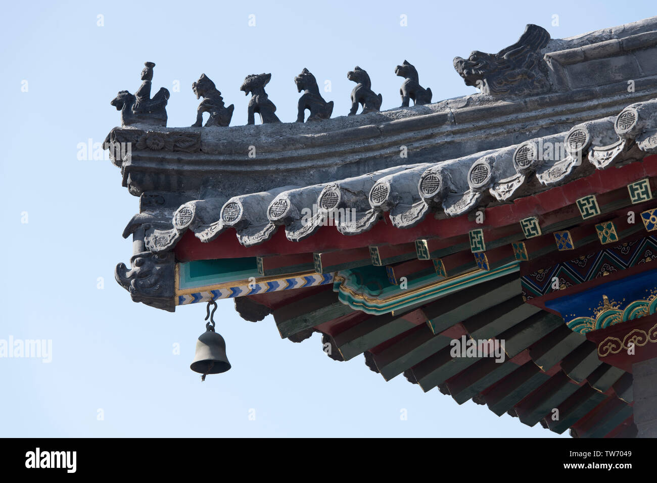 Eaves and buildings hi-res stock photography and images - Alamy