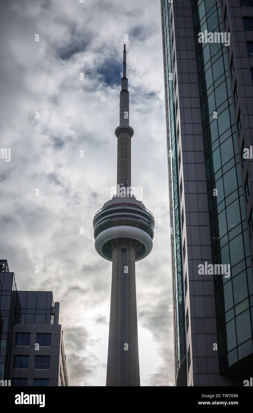 TORONTO, CANADA - NOVEMBER 14, 2018: Canadian National Tower (CN Tower ...