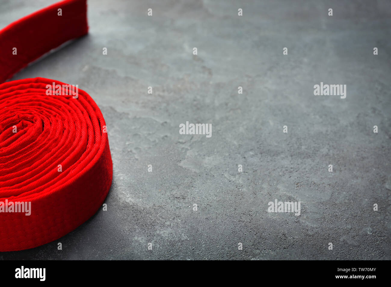Red karate belt hi-res stock photography and images - Alamy