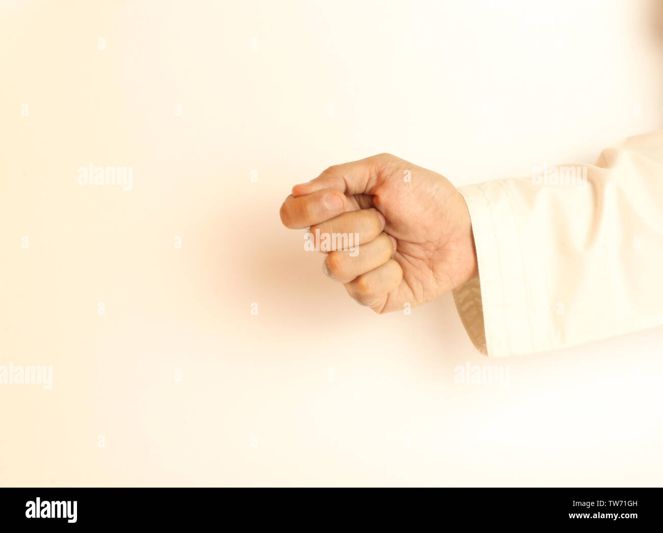 Arab Man wearing kandura Hand gesture series Stock Photo - Alamy