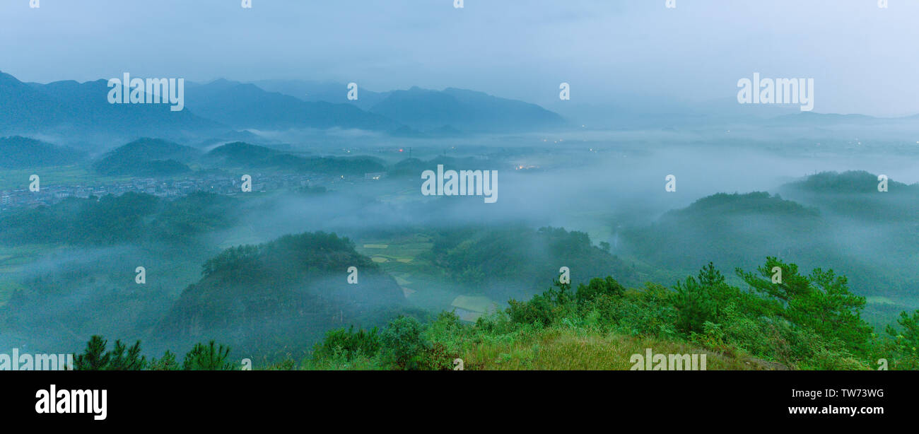 Autumn fog earth Stock Photo - Alamy