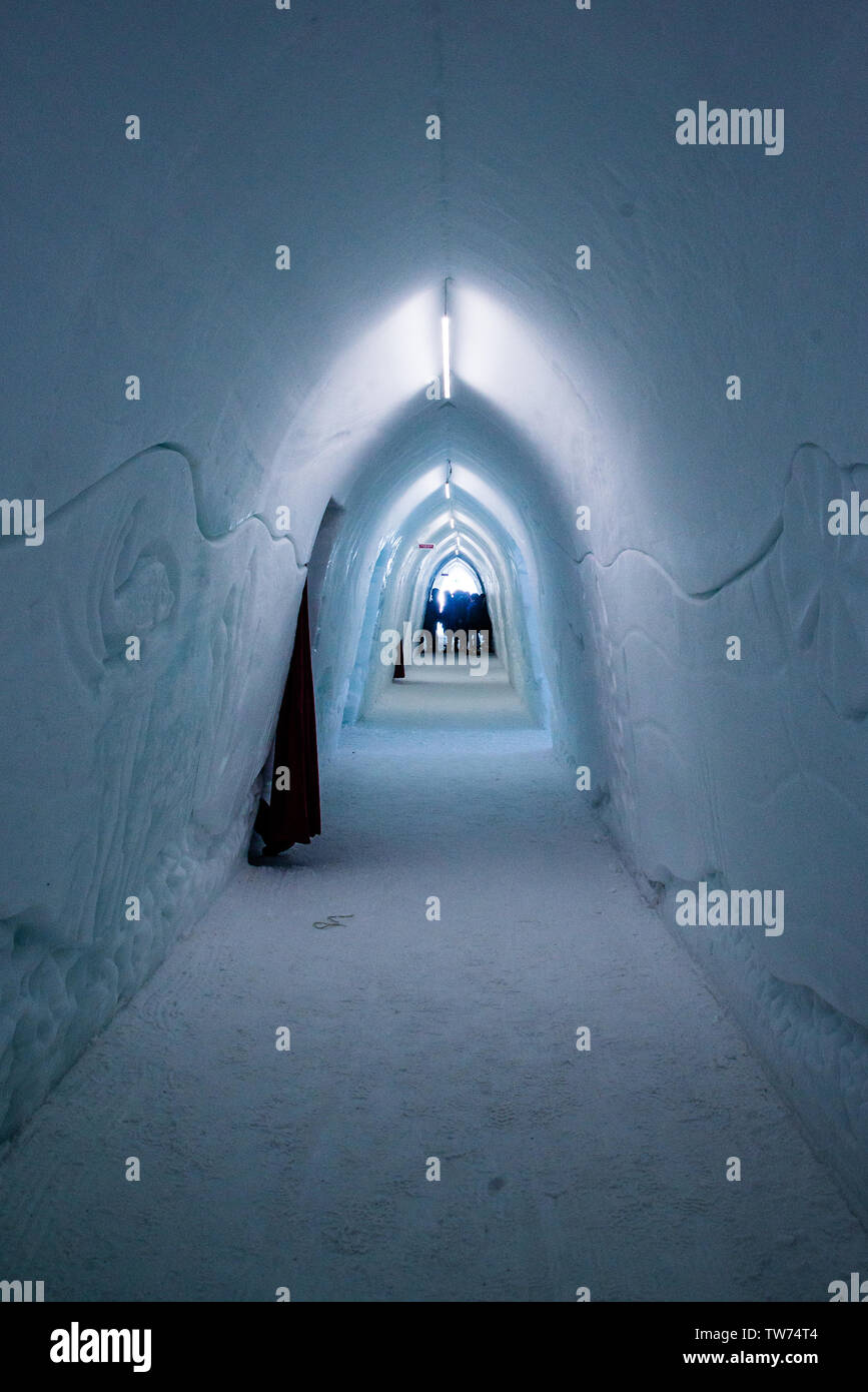 Ice perspective hi-res stock photography and images - Alamy