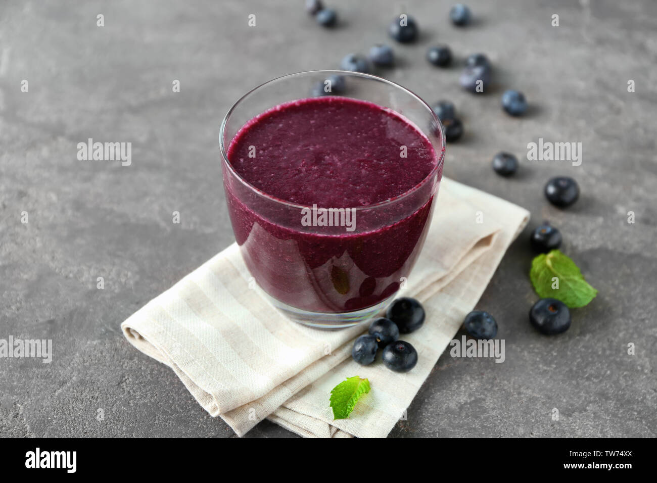 Acai juice hi-res stock photography and images - Alamy
