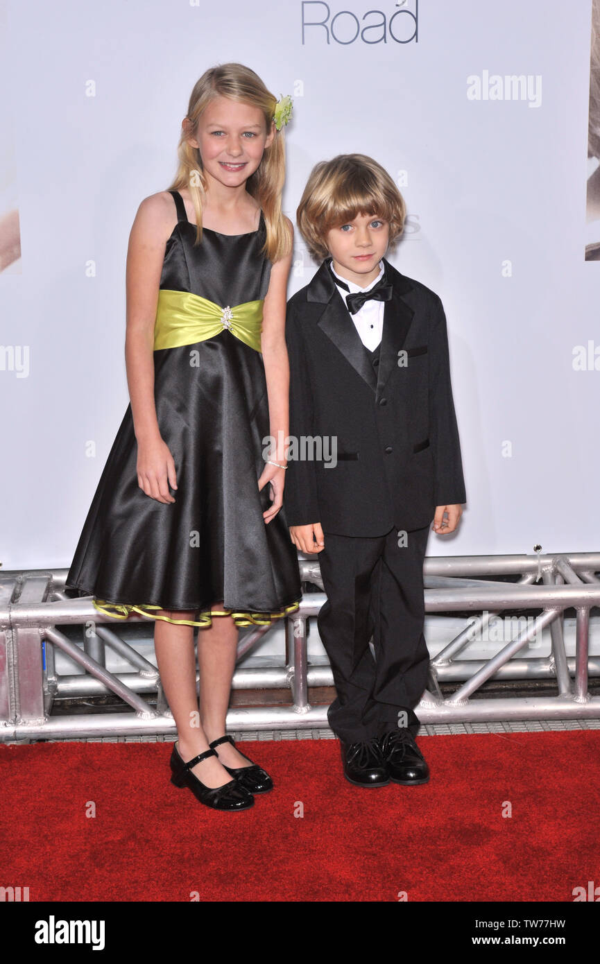 Los Angeles Ca December 15 2008 Ryan Simpkins And Ty Simpkins At The