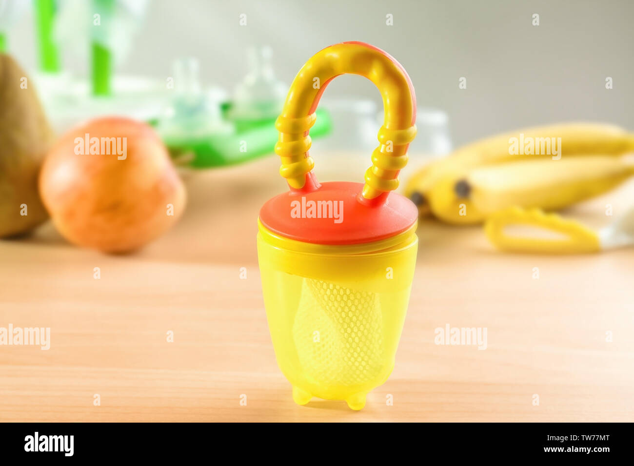 Babys first feeding hi-res stock photography and images - Alamy