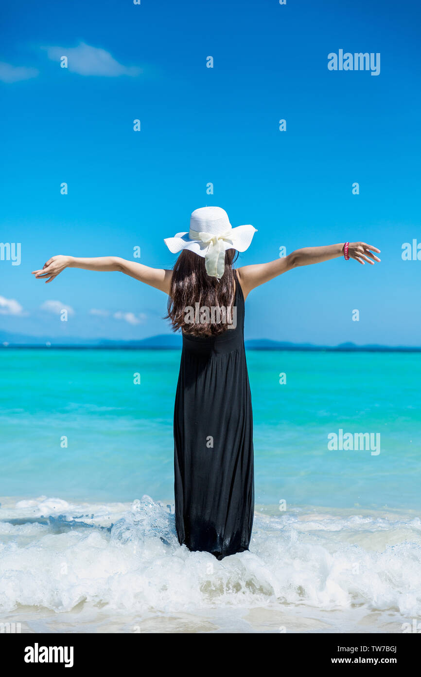 Emperor Island, Phuket, Thailand embraces the ocean Stock Photo - Alamy