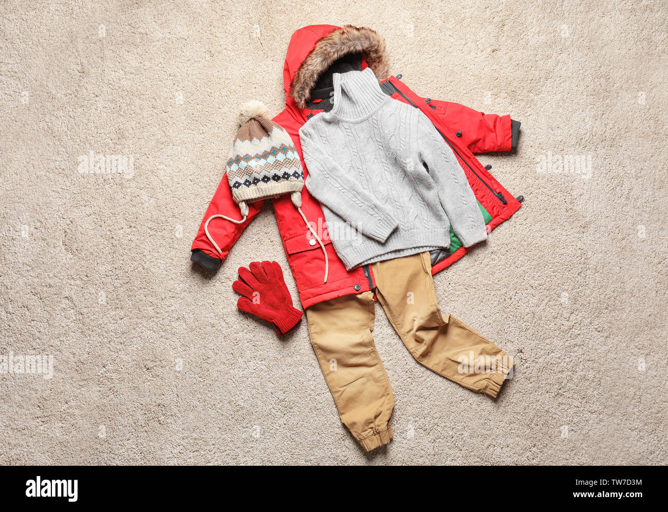 Set warm baby clothes hi-res stock photography and images - Alamy