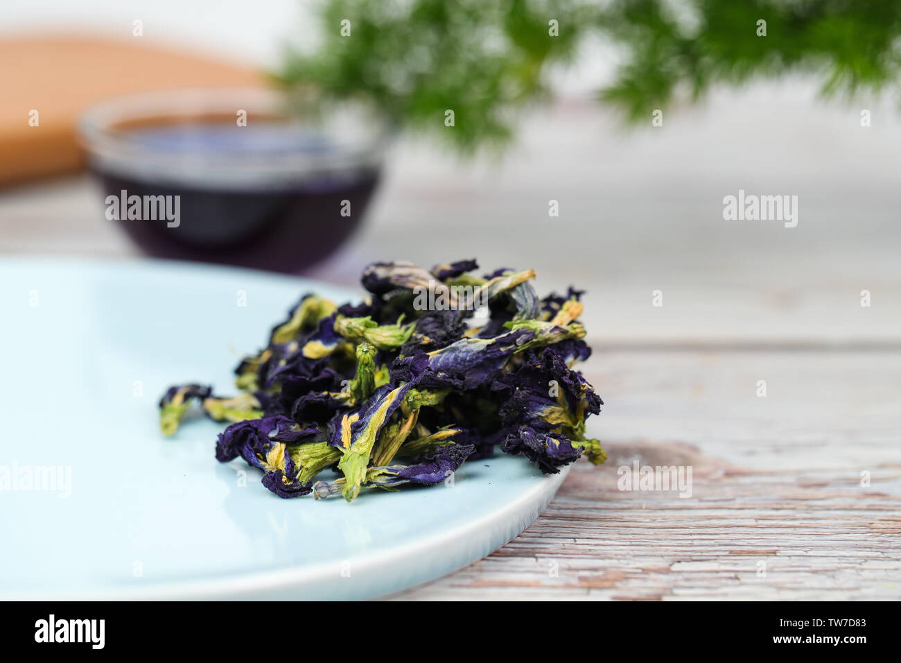 Butterfly bean flower tea blue butterfly flower Stock Photo - Alamy