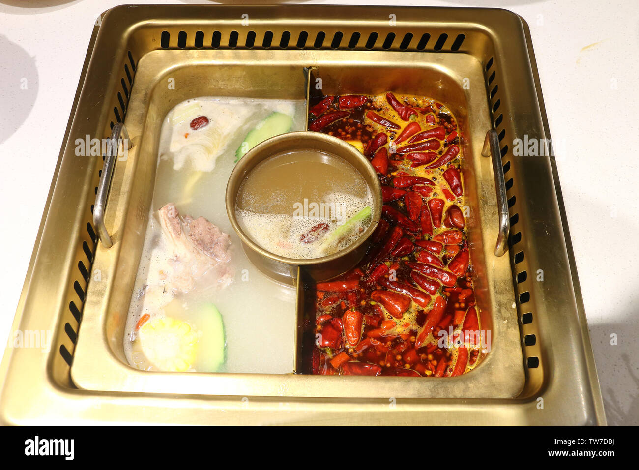 Hot pot, rinse meat Stock Photo - Alamy