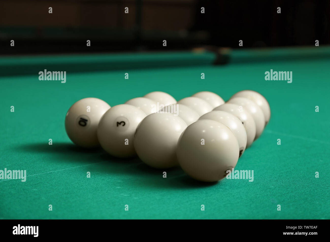 Billiards pyramid hi-res stock photography and images - Alamy