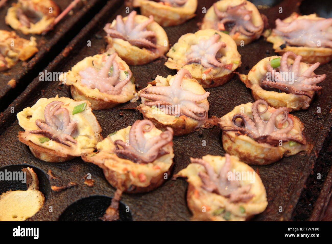 Classic fish fry hi-res stock photography and images - Alamy