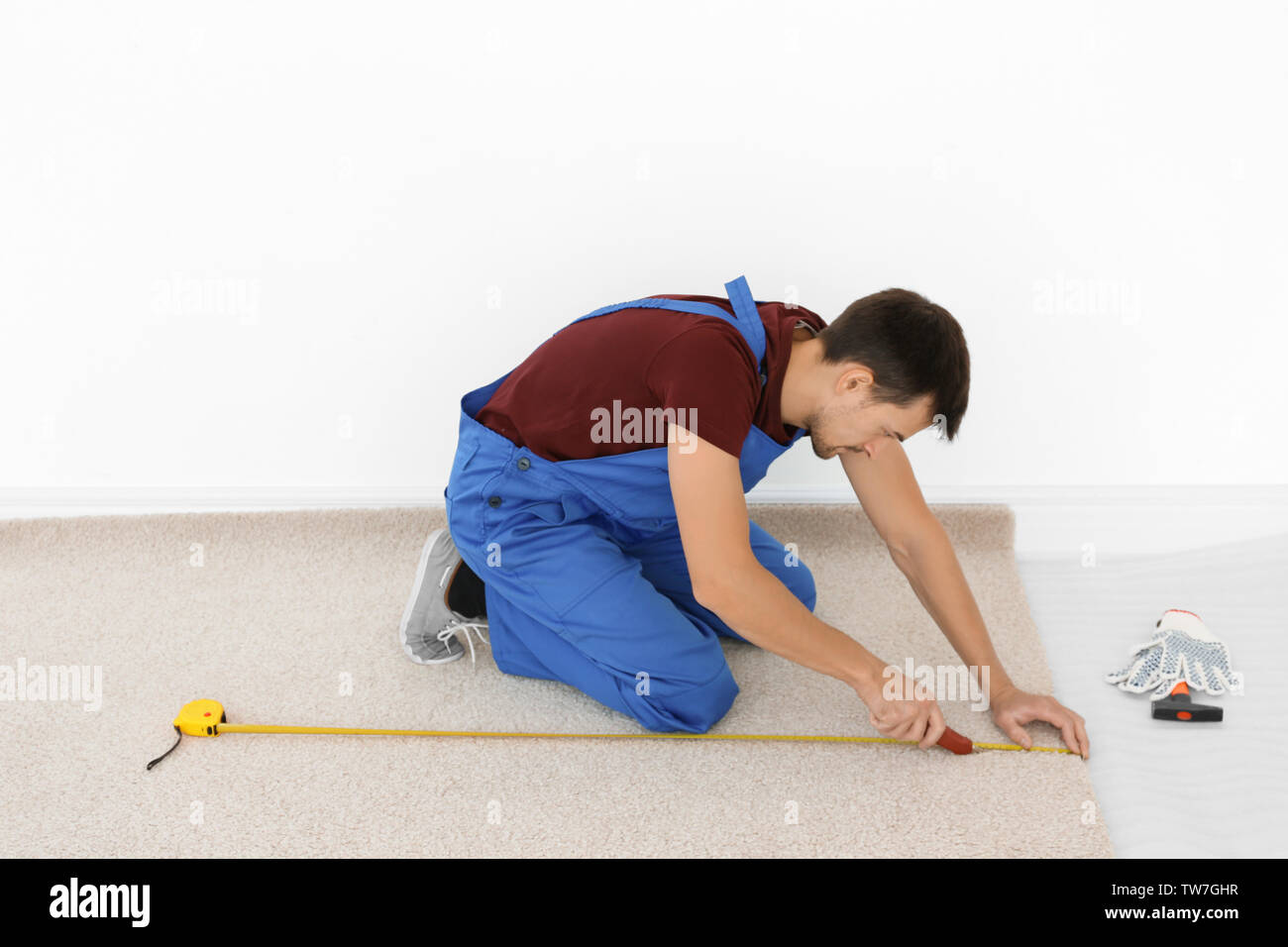 Using cutter hi-res stock photography and images - Alamy