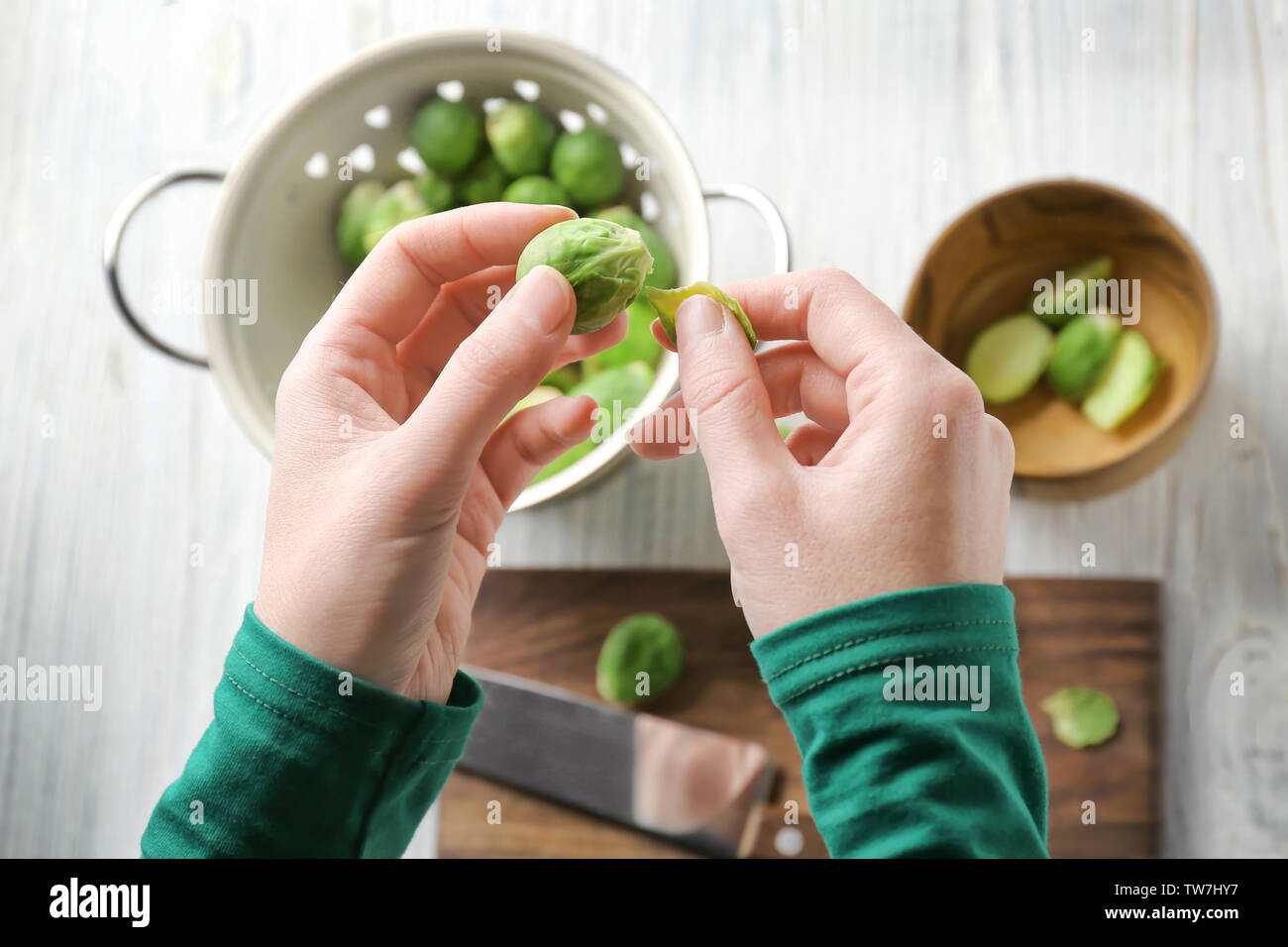 Woman brussels sprouts in hi-res stock photography and images - Alamy