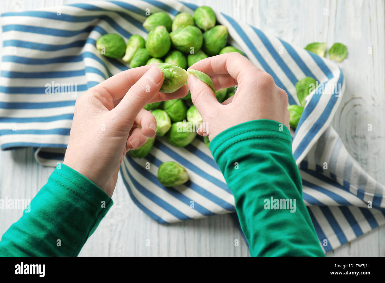 Woman brussels sprouts in hi-res stock photography and images - Alamy