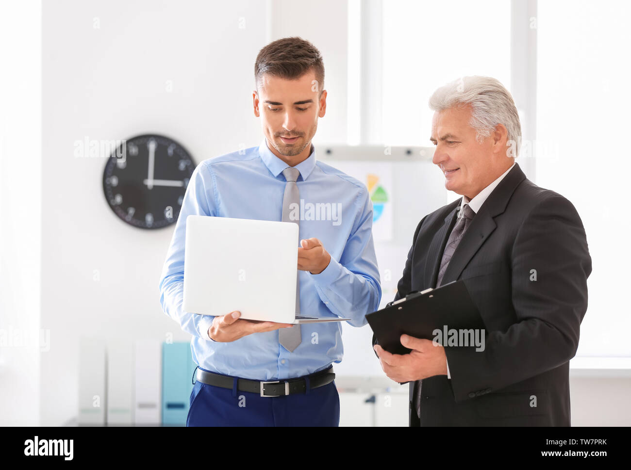 Elderly employees hi-res stock photography and images - Alamy