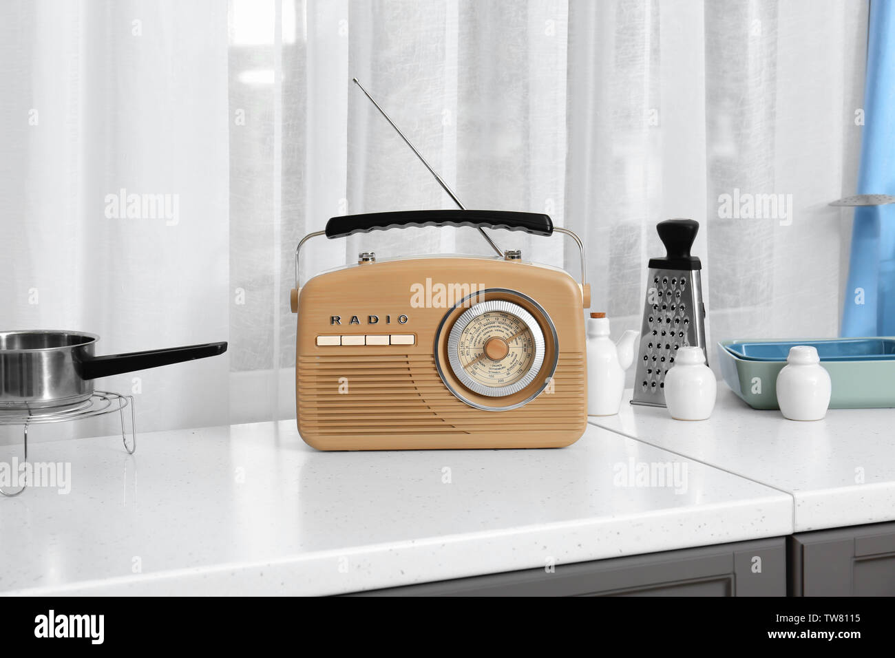 Modern radio on table hi-res stock photography and images - Alamy