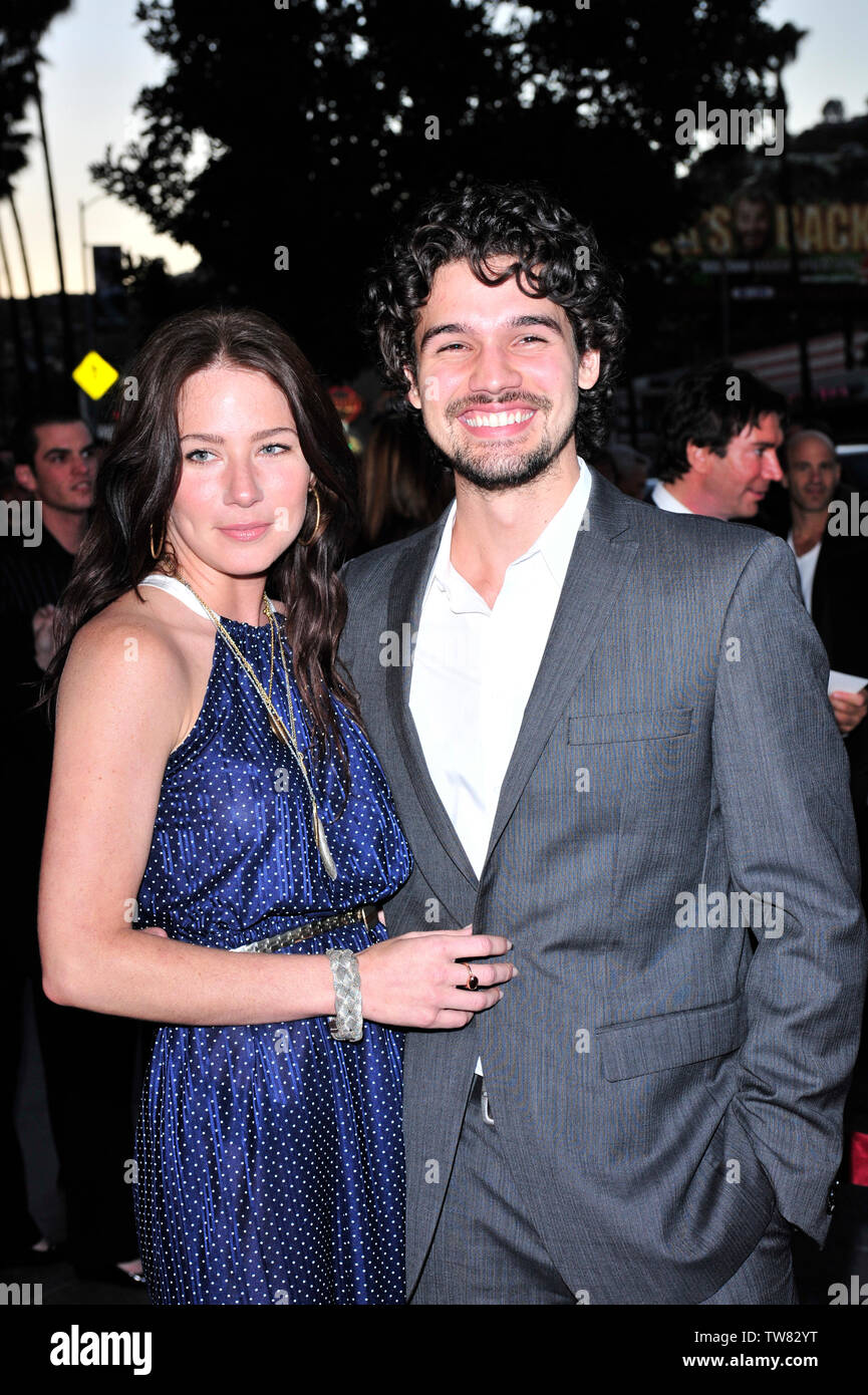 LOS ANGELES, CA. March 17, 2008: Steven Strait & wife Lynn Collins at ...