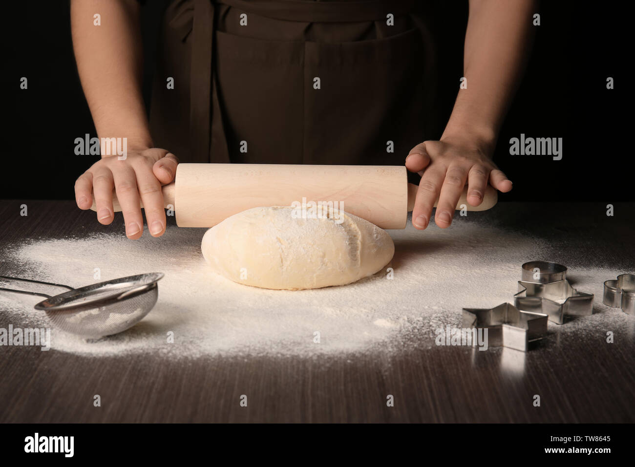 Rolling out puff pastry hi-res stock photography and images - Alamy