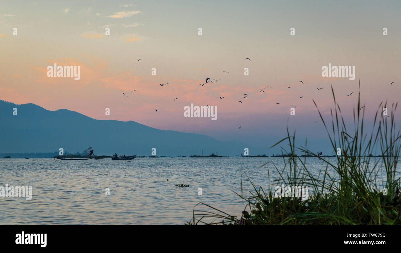 Scenery of Lake Inlai, Myanmar Stock Photo - Alamy