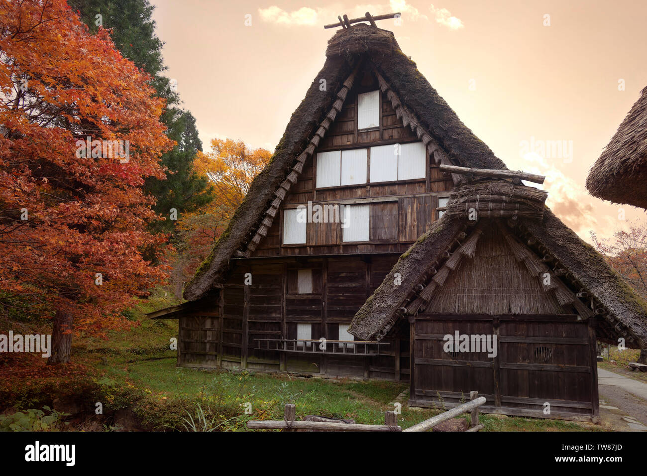 Takayama gassho zukuri farmhouse hi-res stock photography and images ...