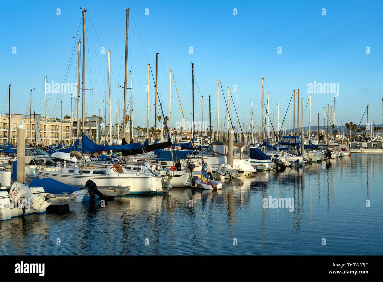 Life on the water hi-res stock photography and images - Alamy