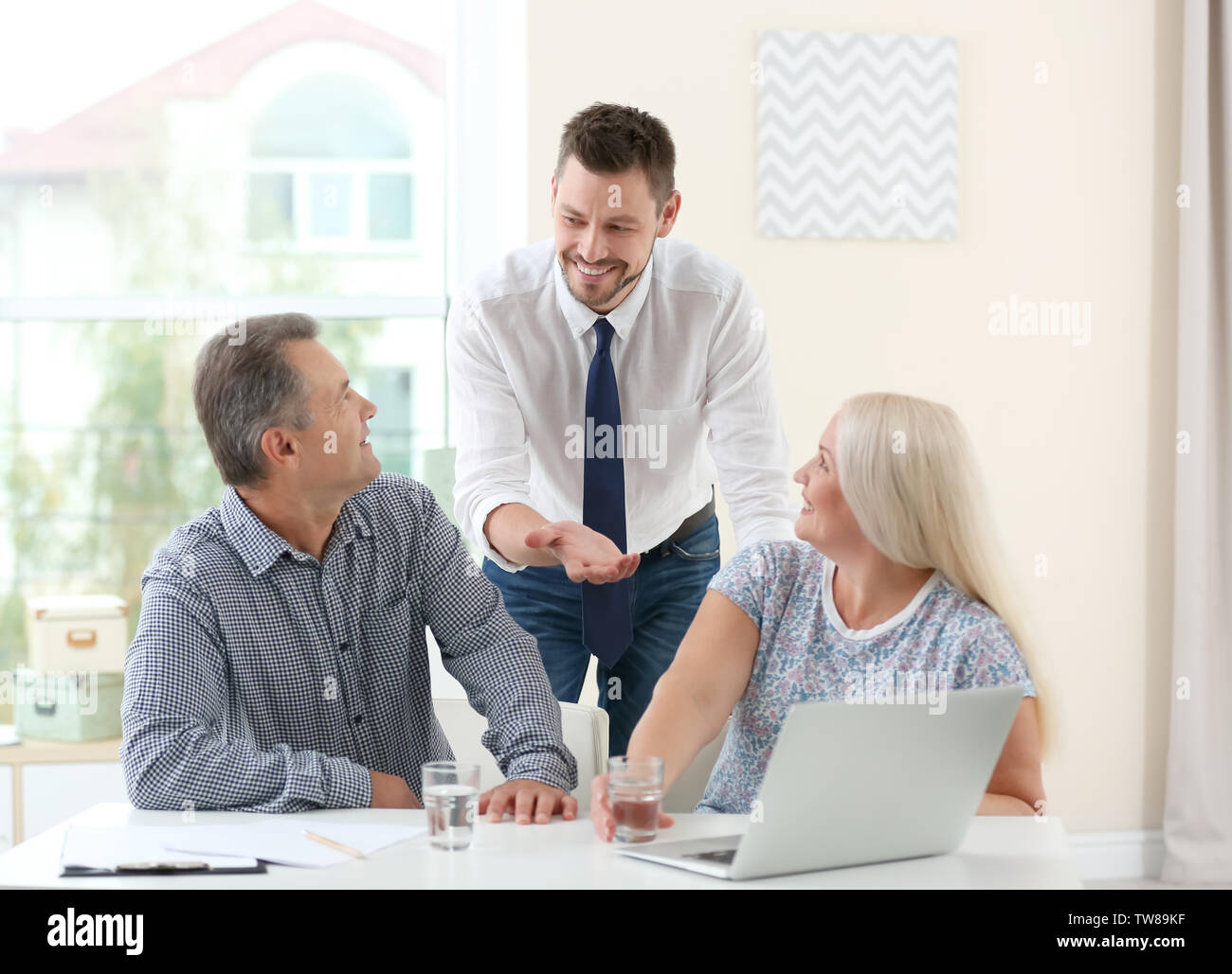 The office senior quotes hi-res stock photography and images - Alamy
