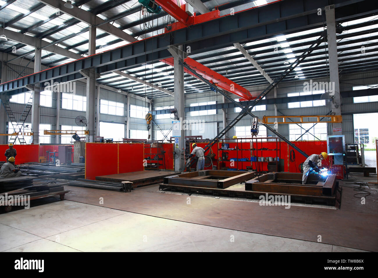 Welding workshop hi-res stock photography and images - Alamy