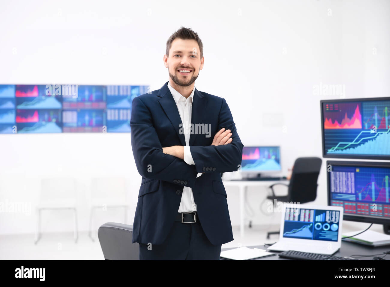 Working in an fund management office hi-res stock photography and ...