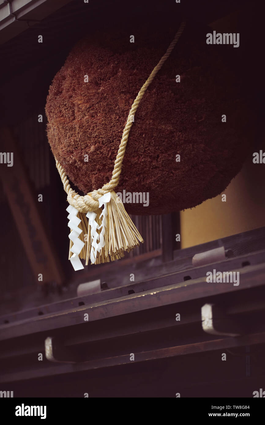 Japanese shimenawa hi-res stock photography and images - Alamy