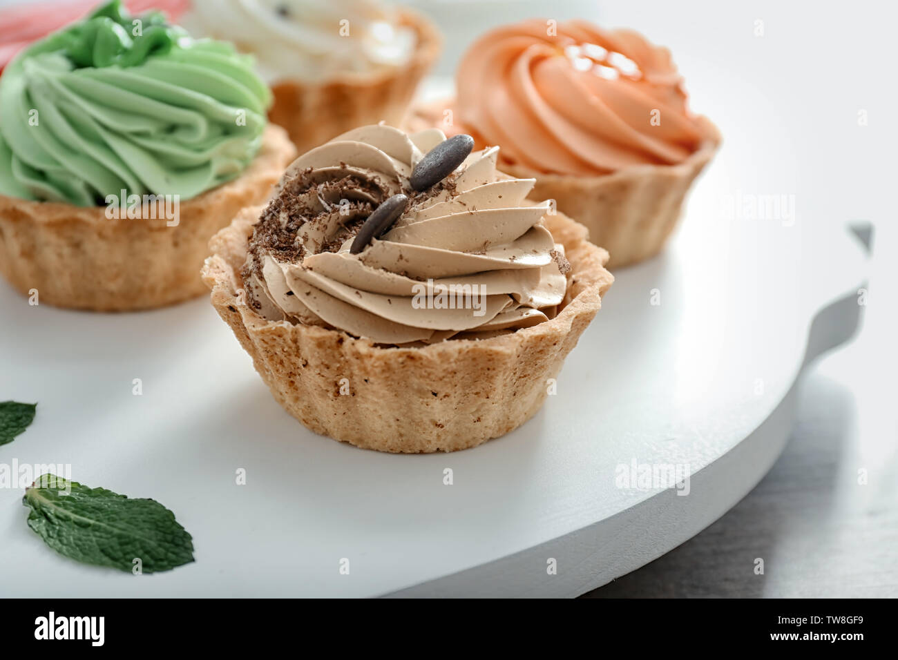 Assorted fruit tartlets hi-res stock photography and images - Alamy