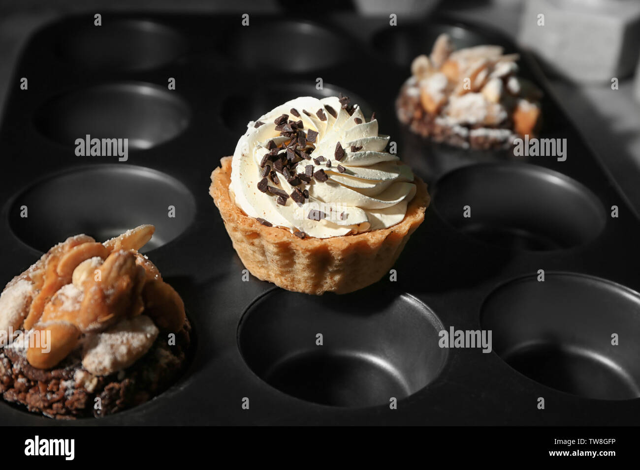 Pastries culinary muffin hi-res stock photography and images - Alamy