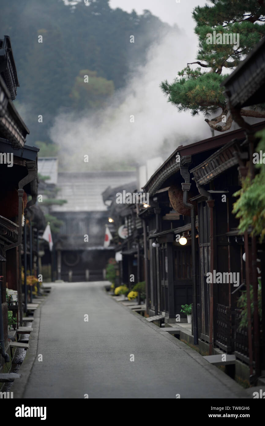 Empty street in japan hi-res stock photography and images - Alamy