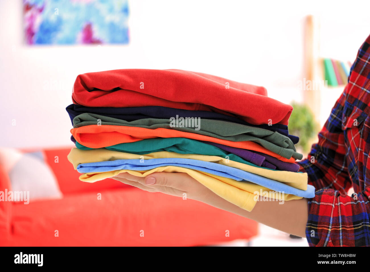 Rainbow cloth woman hi-res stock photography and images - Alamy