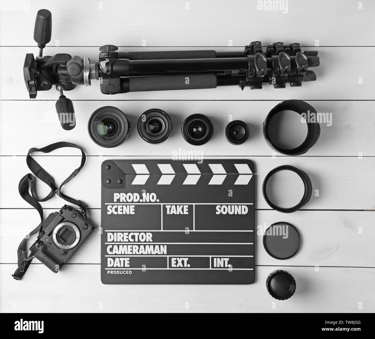 Clapperboard camera lenses film hi-res stock photography and images - Alamy