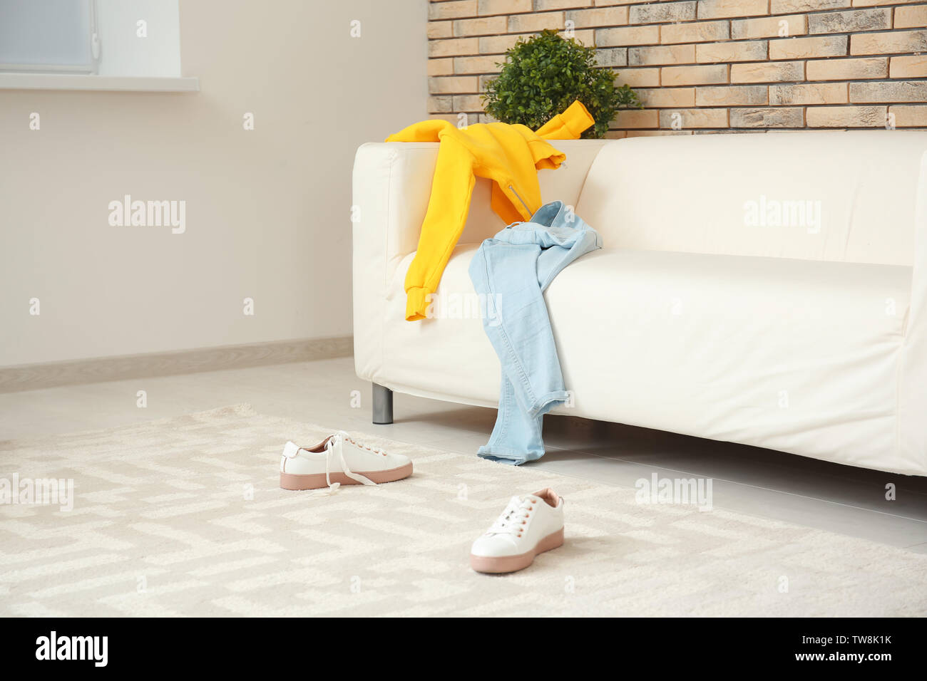 Messy room clothes scattered hi-res stock photography and images - Alamy