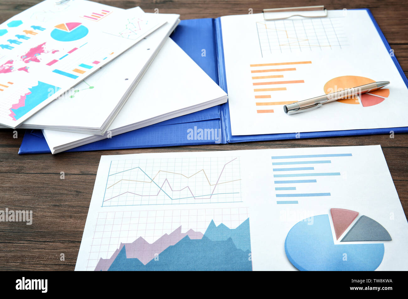 Charts on table hi-res stock photography and images - Alamy