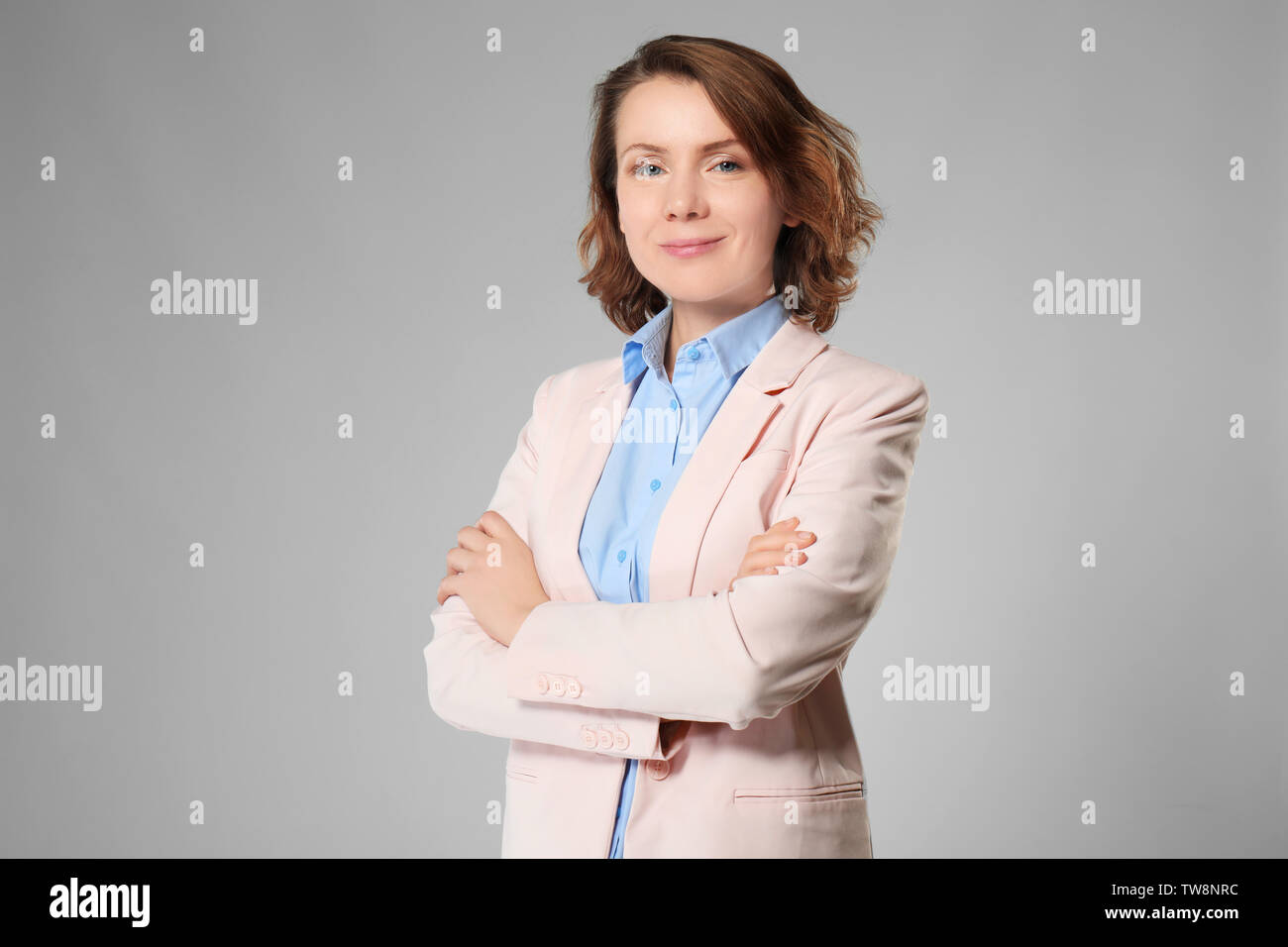 Beautiful real estate agent hi-res stock photography and images - Alamy