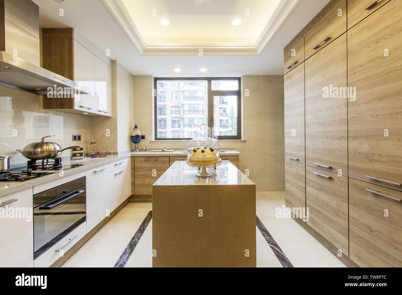 Kitchen interior decoration, interior design, as a delicious kitchen to ...