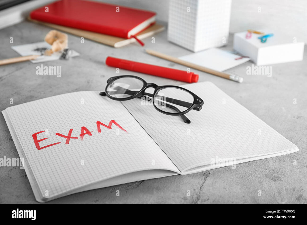 Passing note in class hi-res stock photography and images - Alamy