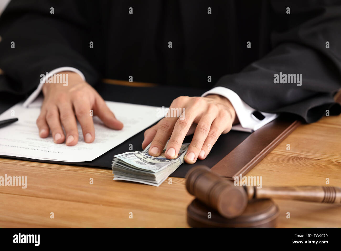 Corrupt bribery judge judgment hi-res stock photography and images - Alamy