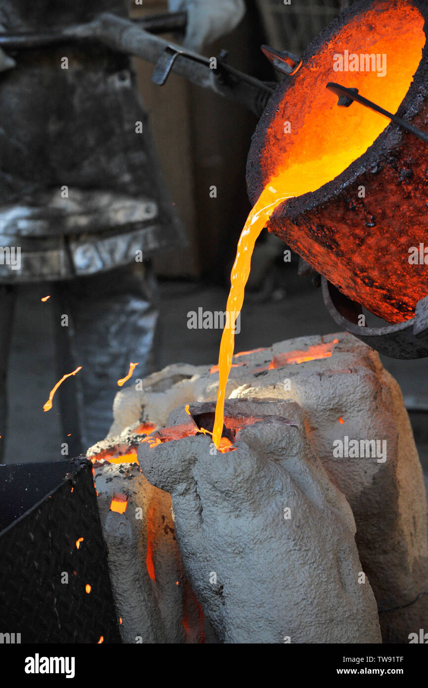 LOS ANGELES, CA. January 17, 2008: Casting and production of the solid ...