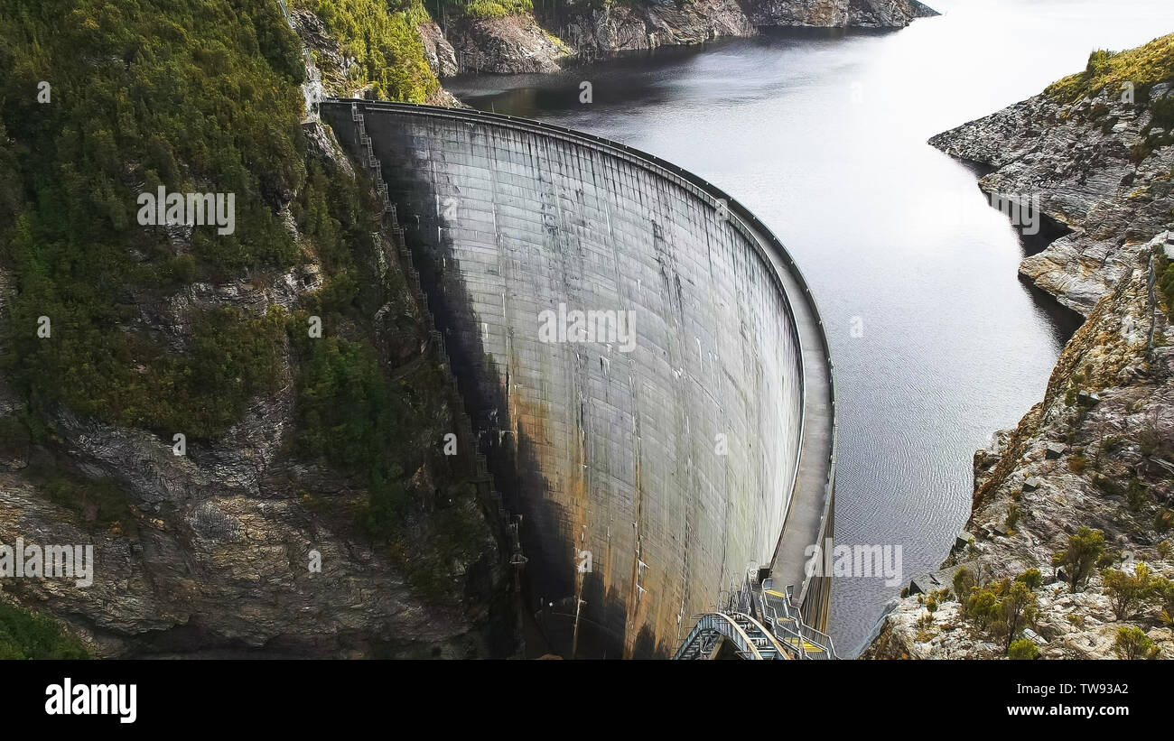 close up shot of strathgordon dam in tasmania Stock Photo - Alamy