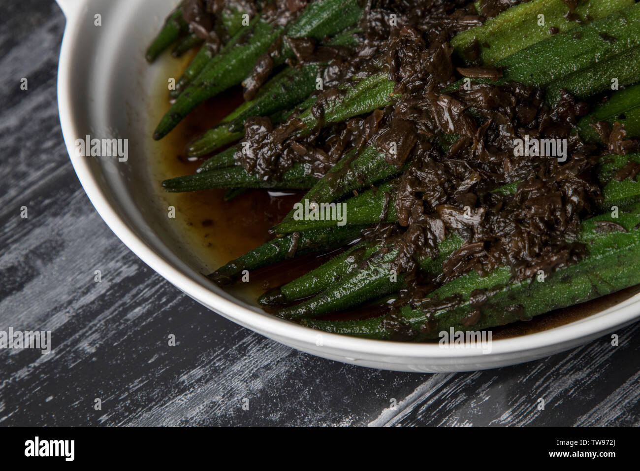 Stir fried okra hi-res stock photography and images - Alamy