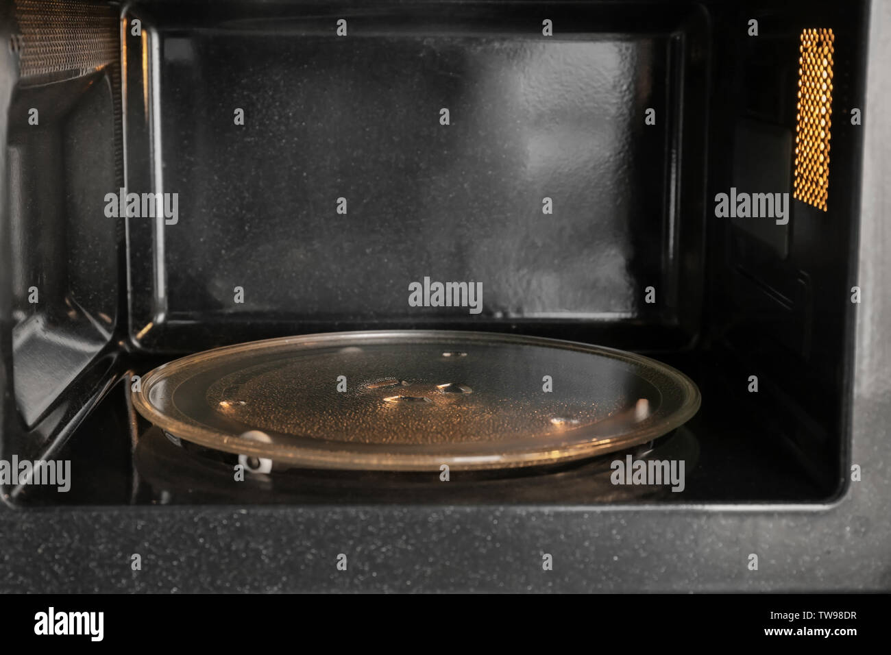 Modern empty microwave oven, closeup Stock Photo - Alamy