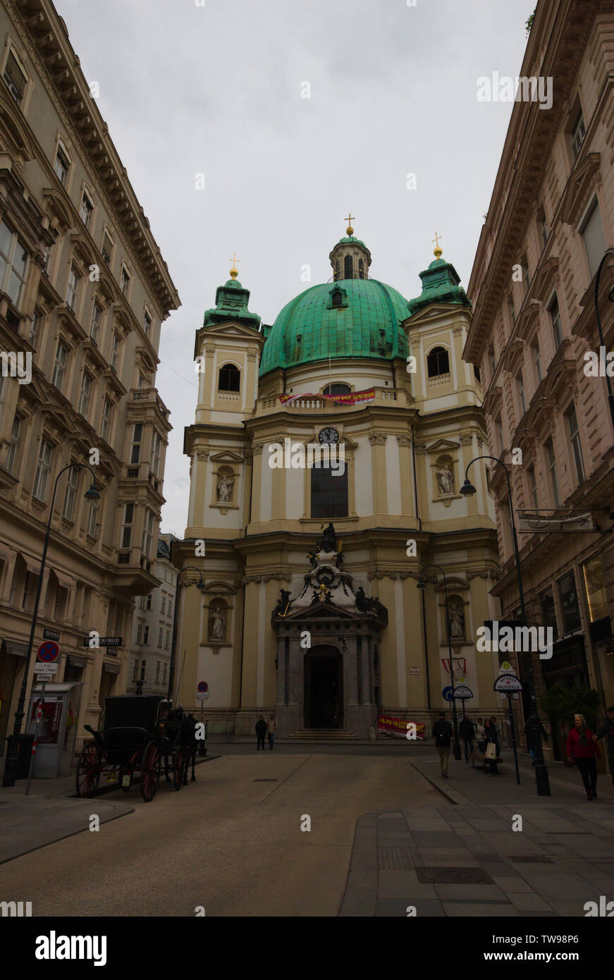 Prague gothic churches hi-res stock photography and images - Alamy